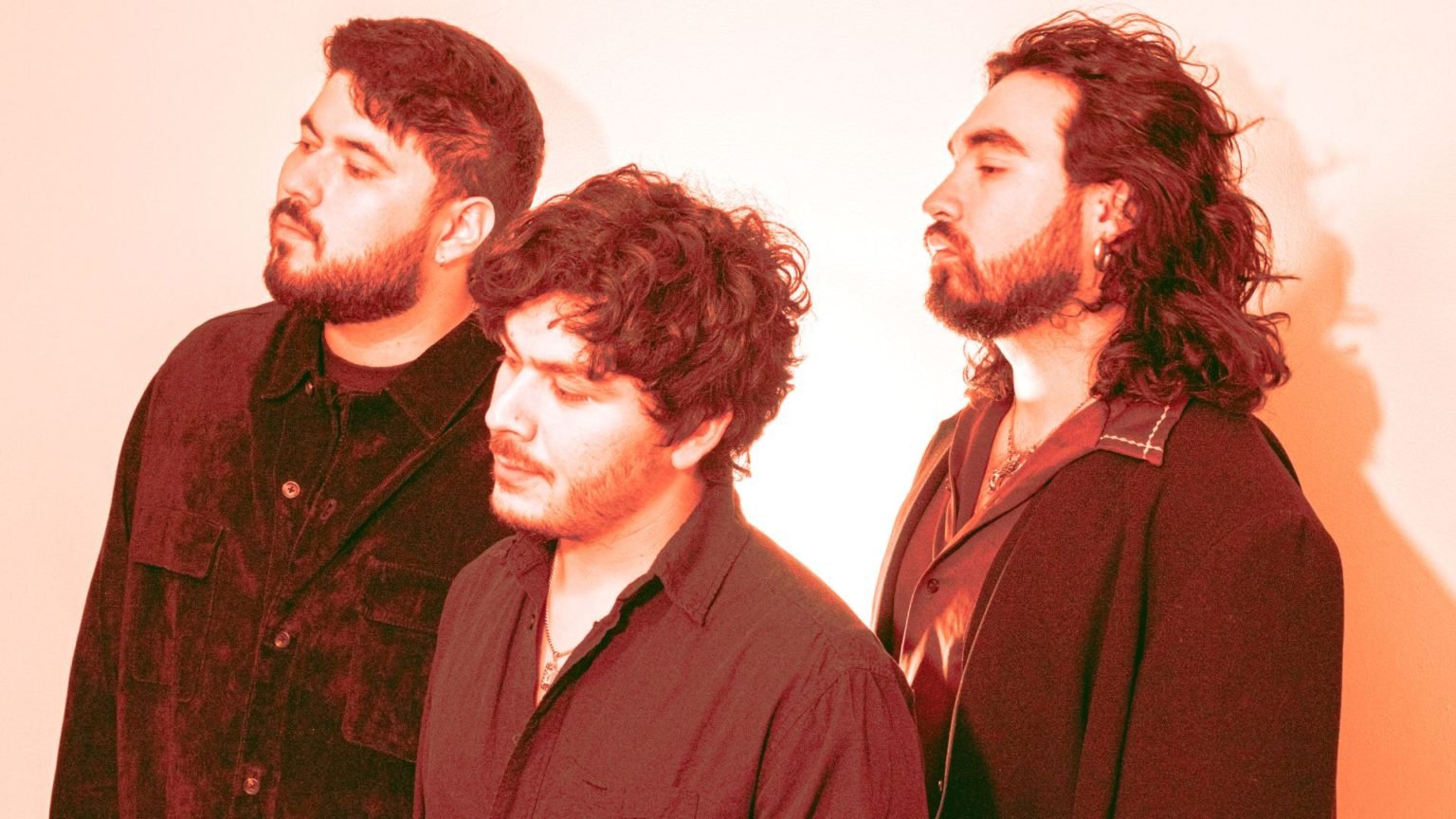 Noah Pino: el pop alternativo mexicano "sin dogmas ni prejuicios"