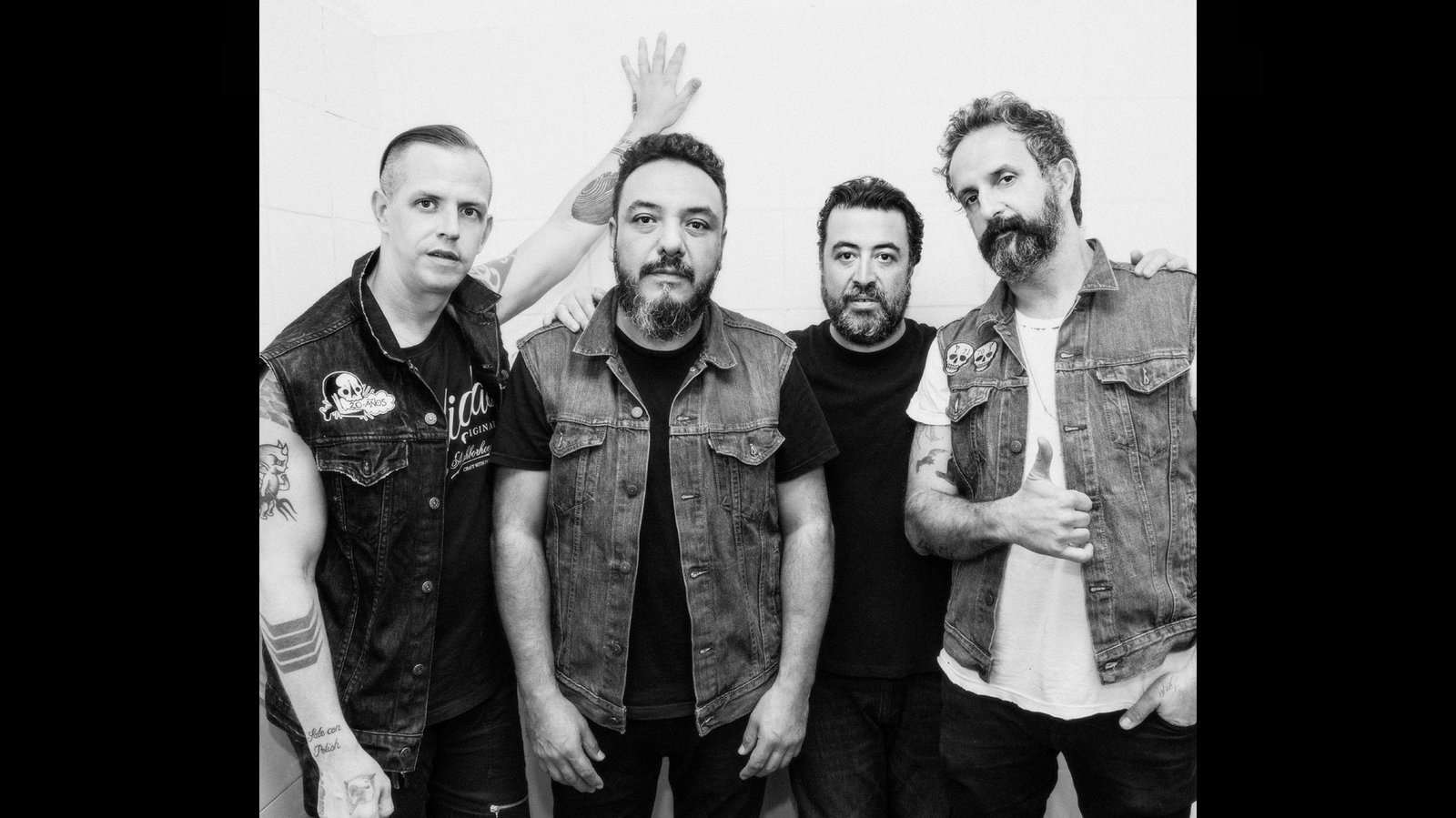 Micky Huidobro de Molotov se lanza como solista