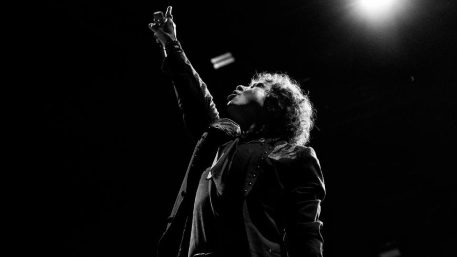 Bunbury anuncia gira por nueve países y nuevo disco